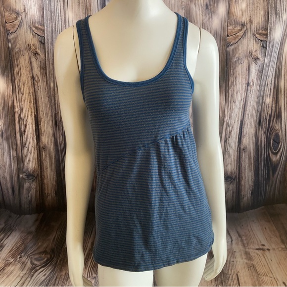 Roxy | Tops | Sale 5 For 25 Roxy Razorback Tank | Poshmark